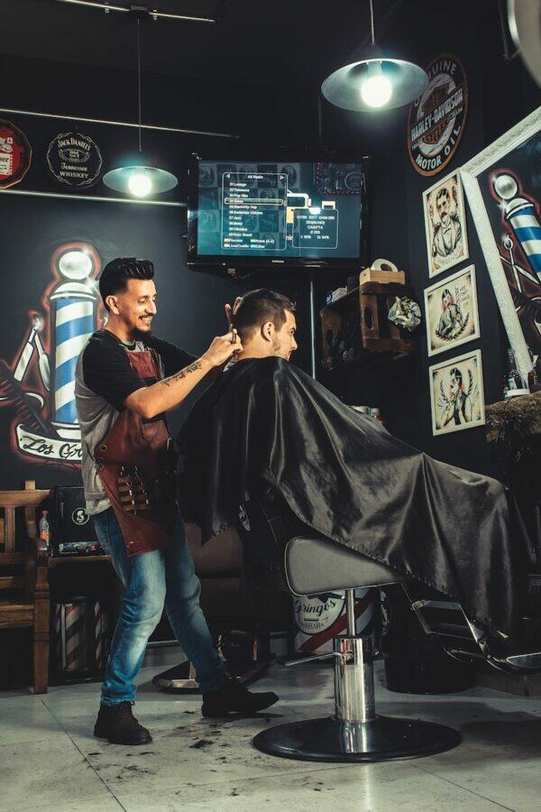 349+ Best Barber Shop Names (Top Picks For Your Business)